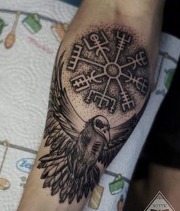 Vegvísir Tattoos - Tattoo Spirit