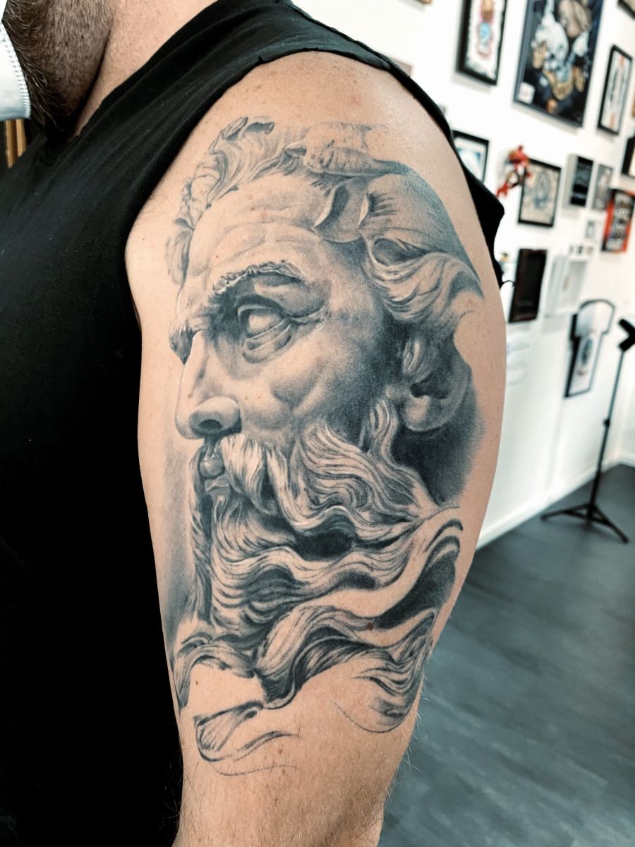 Liquid Ink Tattoo in Heilbronn – Tattoo Spirit