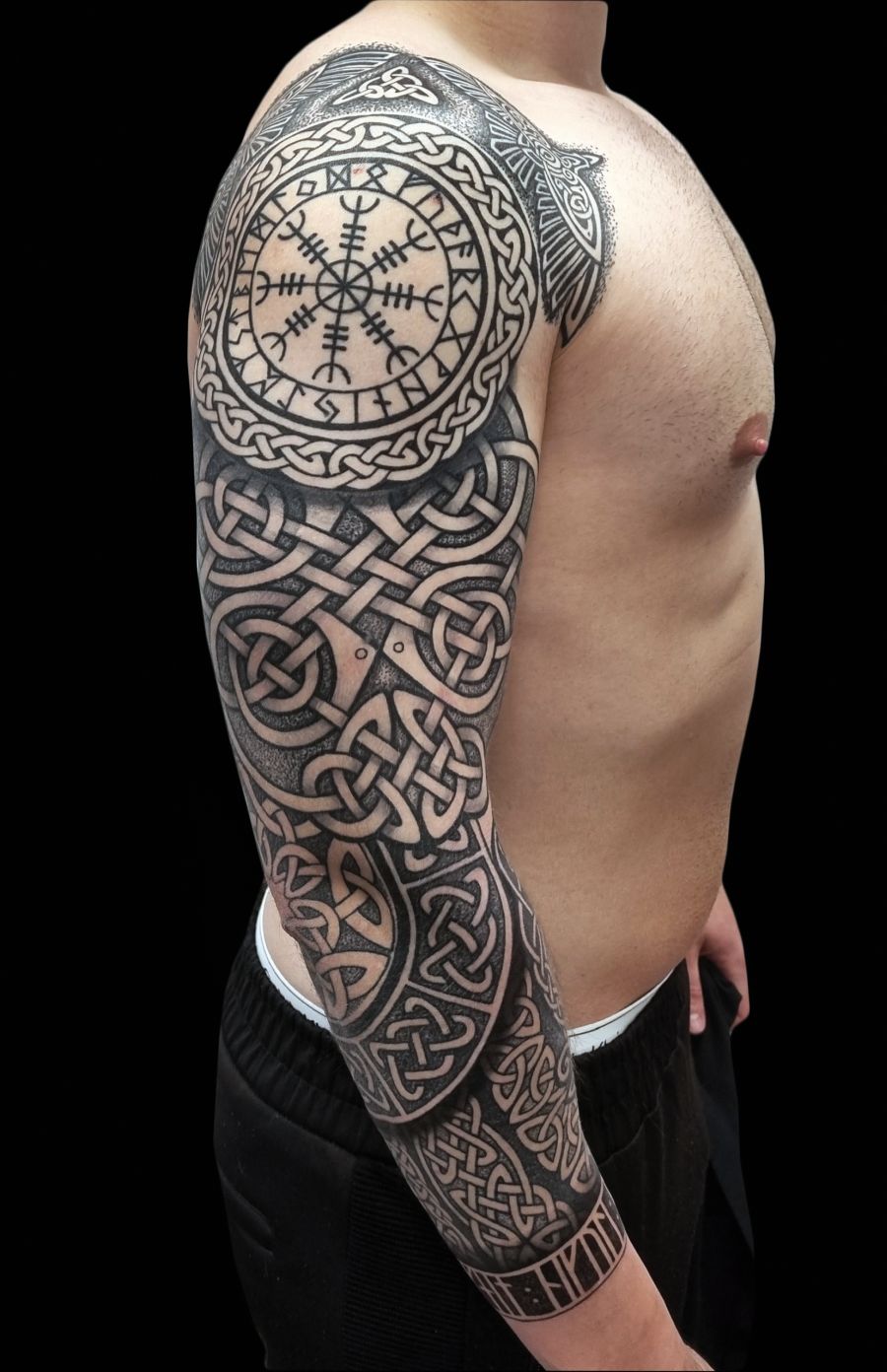 Human Design Tattoo in Augsburg – Tattoo Spirit